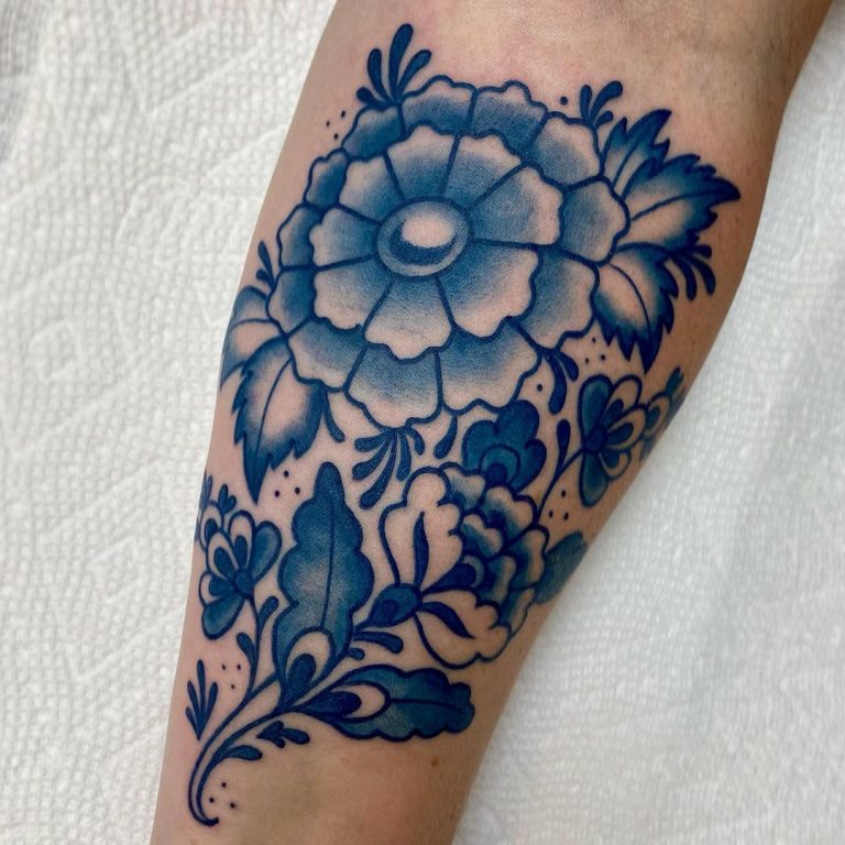 Delft Blue Tattoos: Conheça as tatuagens de porcelana! - Blog Tattoo2me
